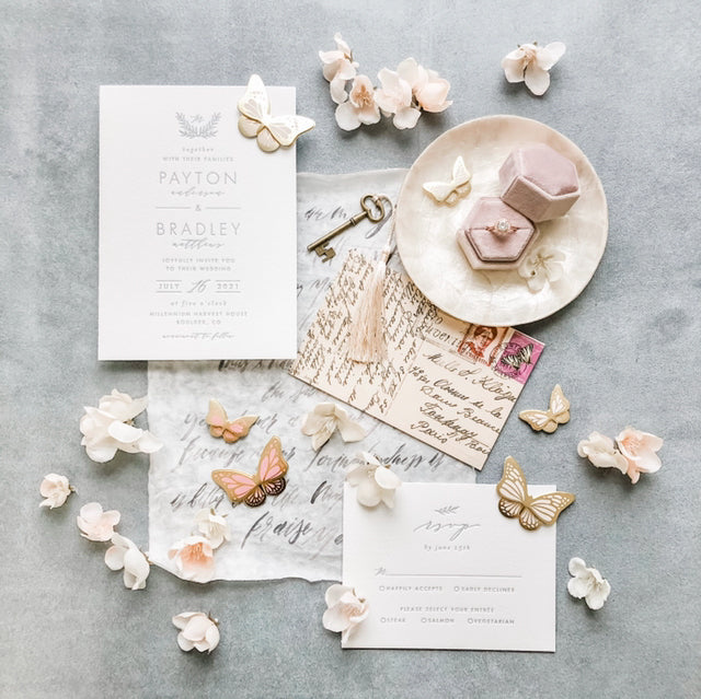 5 Essential Styling Items to Have in Your Flat Lay Kit – The Styling Source