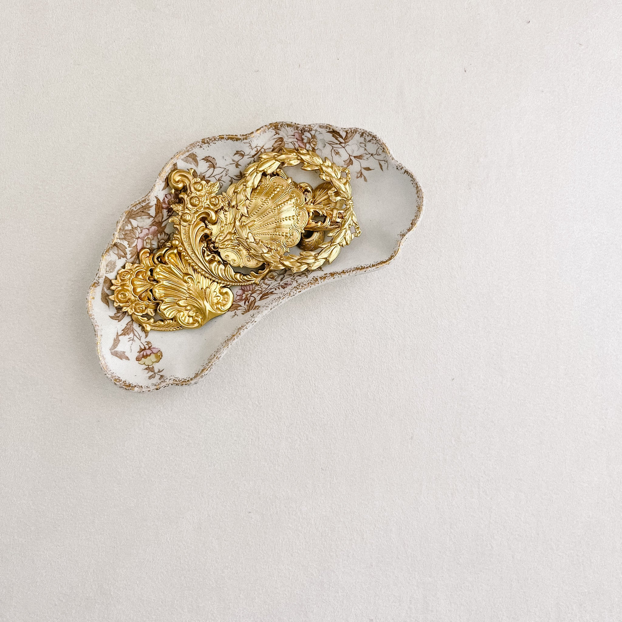 Various Gold Embellishments – The Styling Source